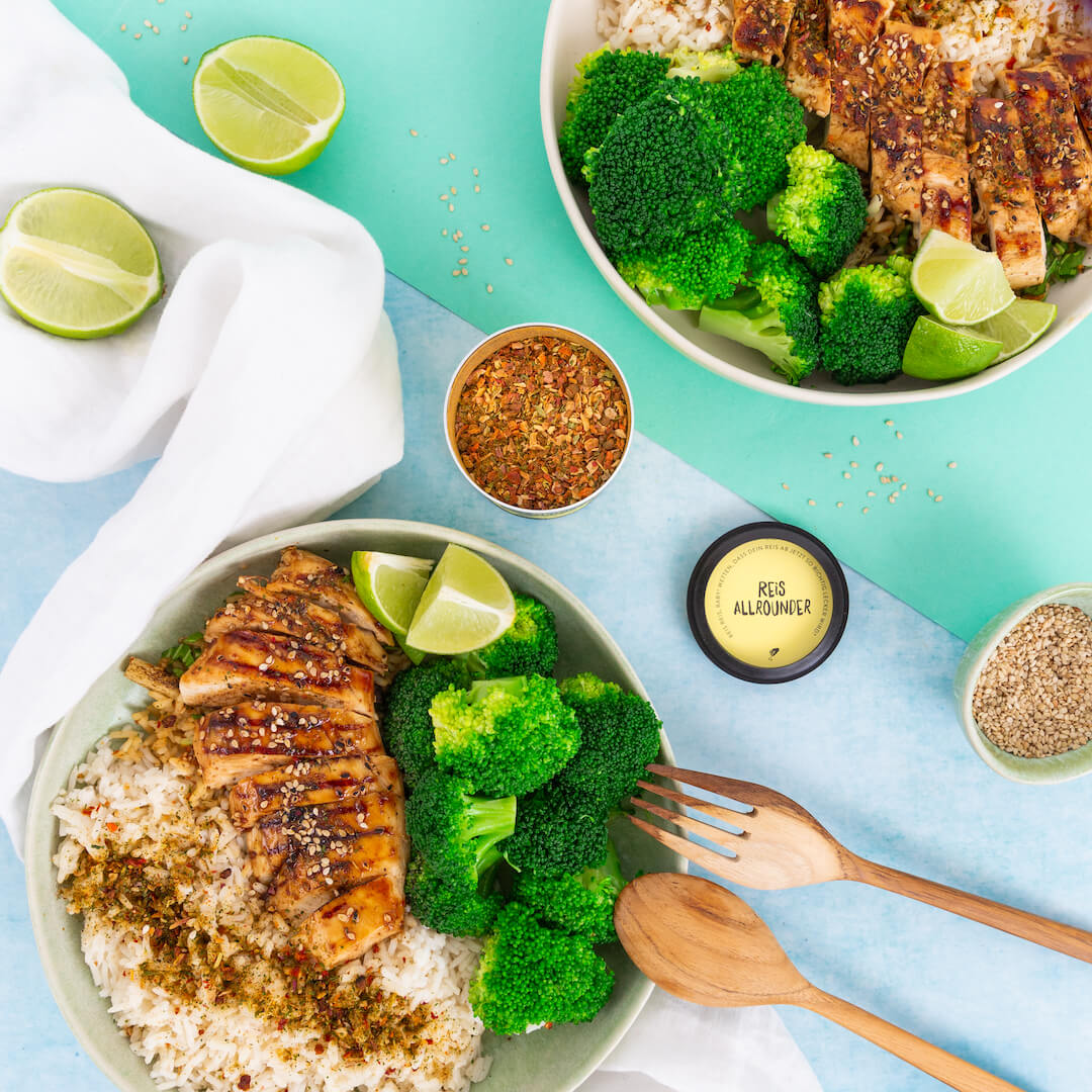 Reis Bowl mit Soja-Hähnchen und gebratenem Brokkoli | Rezept | JUST SPICES®